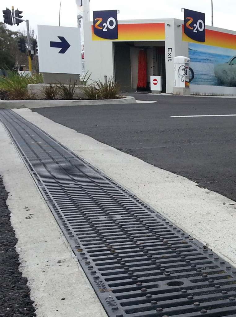 THUNDAFLO The Proven Surface Drainage System